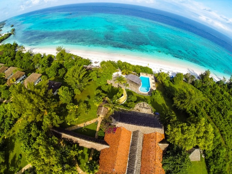 The Manta Resort at Pemba Island has an underwater room : Luxurylaunches