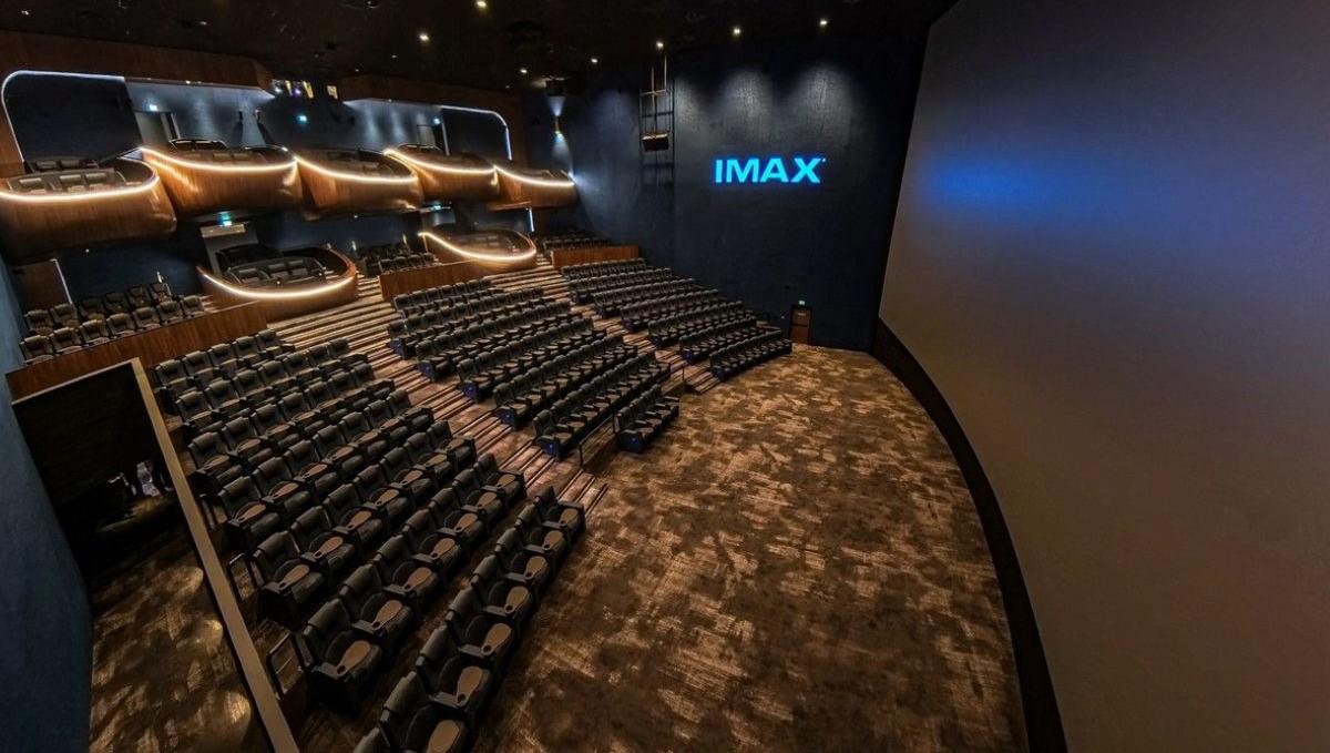 With Ōma pod seating, Dubai now has the world's most luxurious IMAX ...