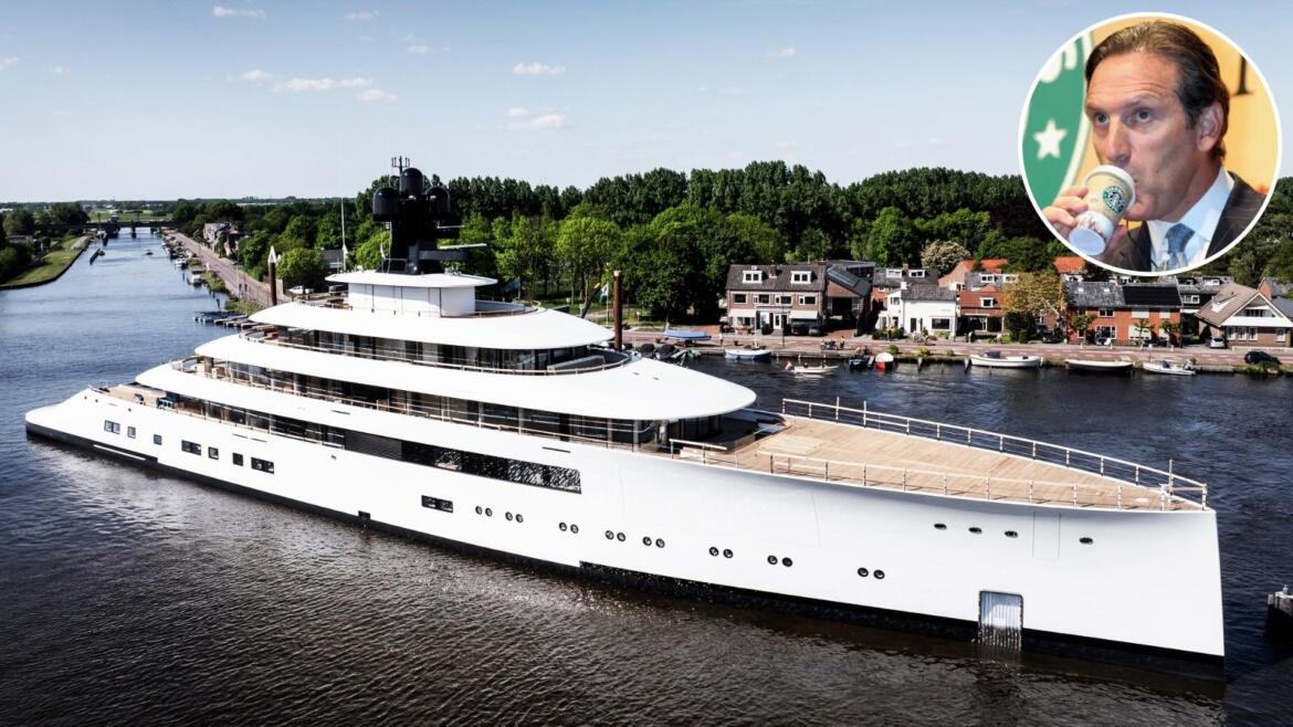 Your pumpkin spice lattes paid for Howard Schultz’s shiny new $300 ...